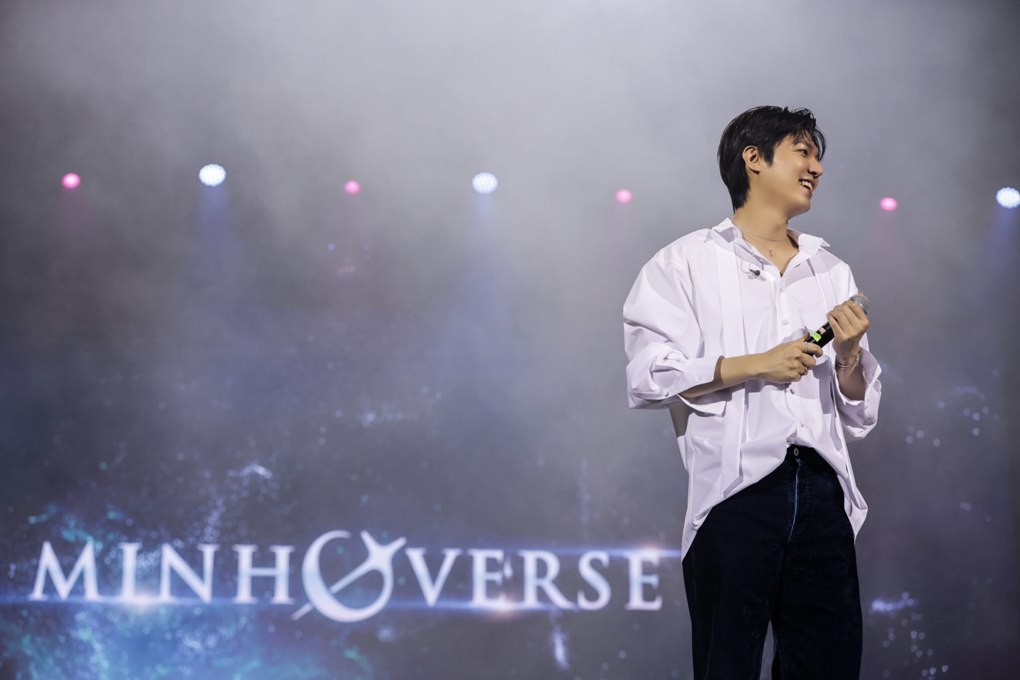 Filipino Minoz Step into Lee MinHo's World in Unforgettable "MINHOVERSE ...